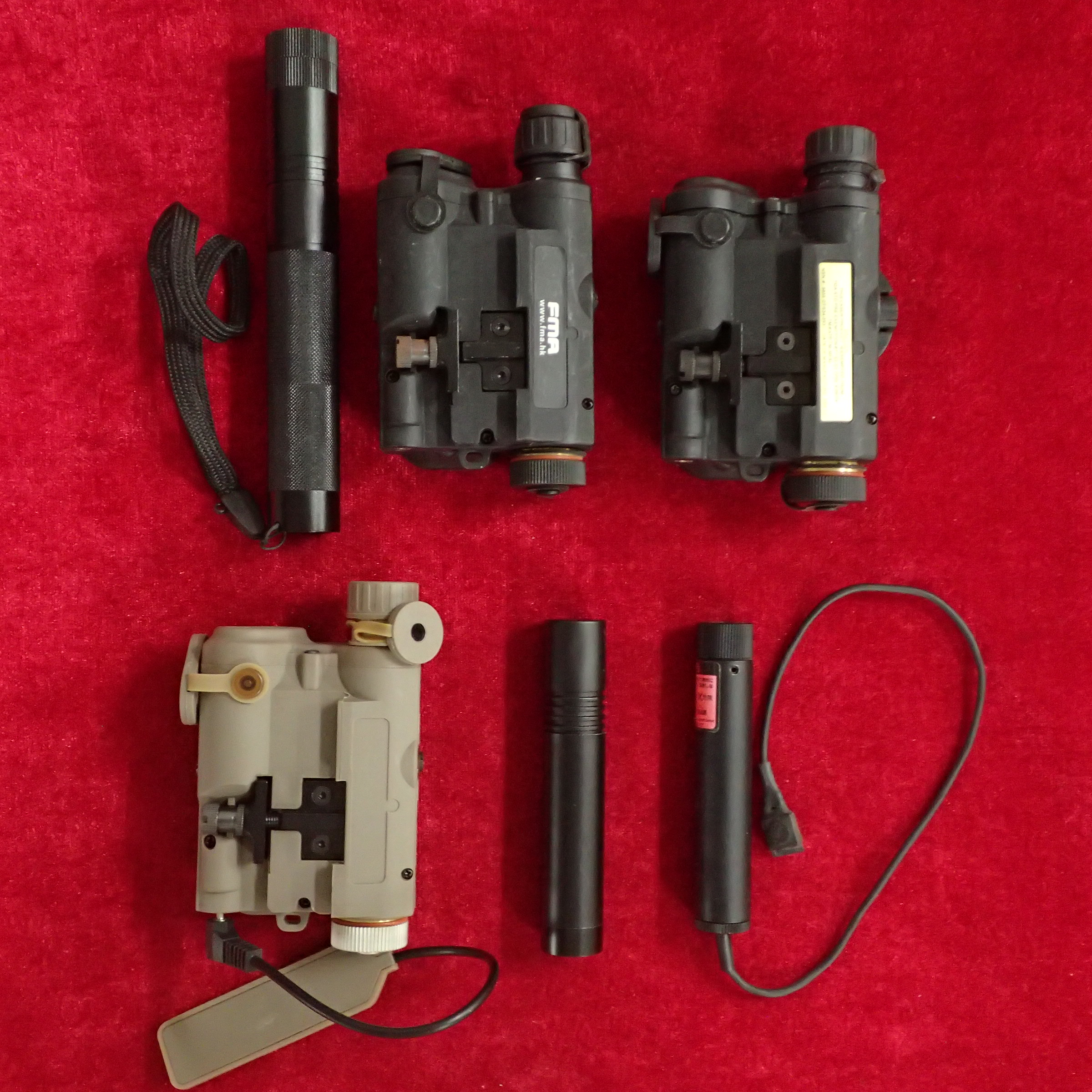 BEEP ゲームグッズ通販 / 光学機器 レーザーサイト フラッシュライト 計6点 ジャンク 要メンテナス品